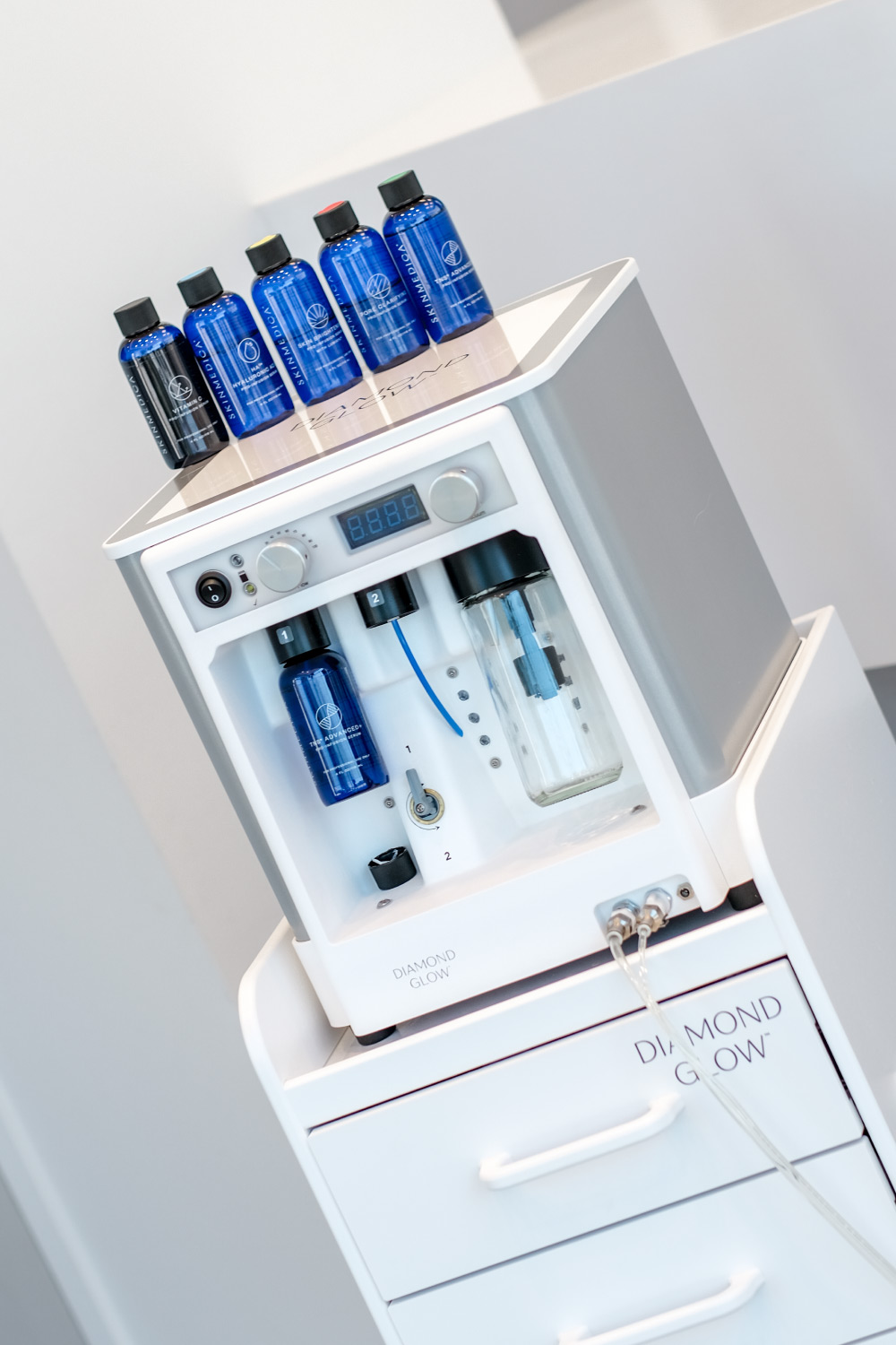 Basis Aesthetics | DiamondGlow® Facial